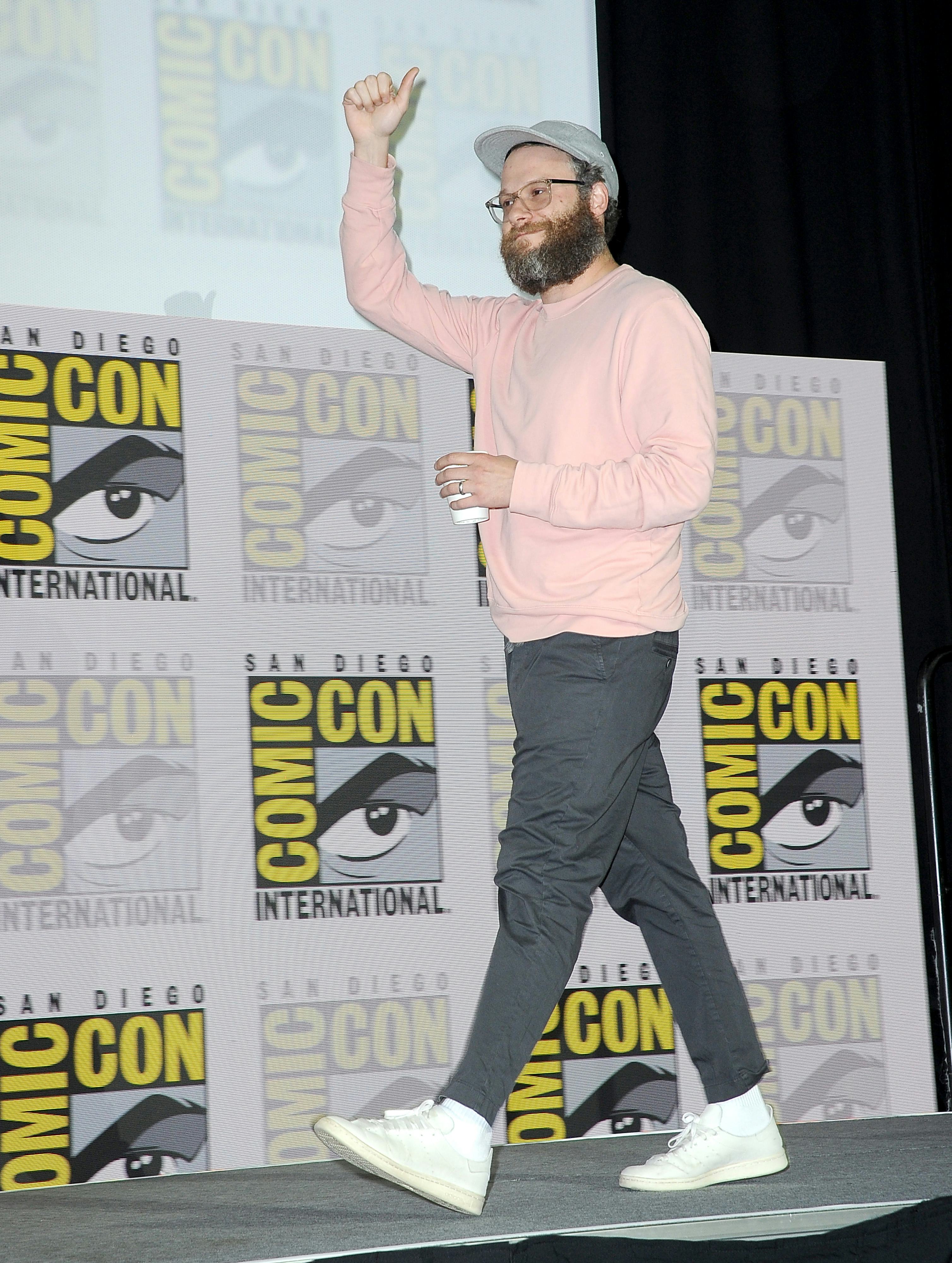 Comic Con 2019: See What Chace Crawford, Maisie Williams, And More of ...