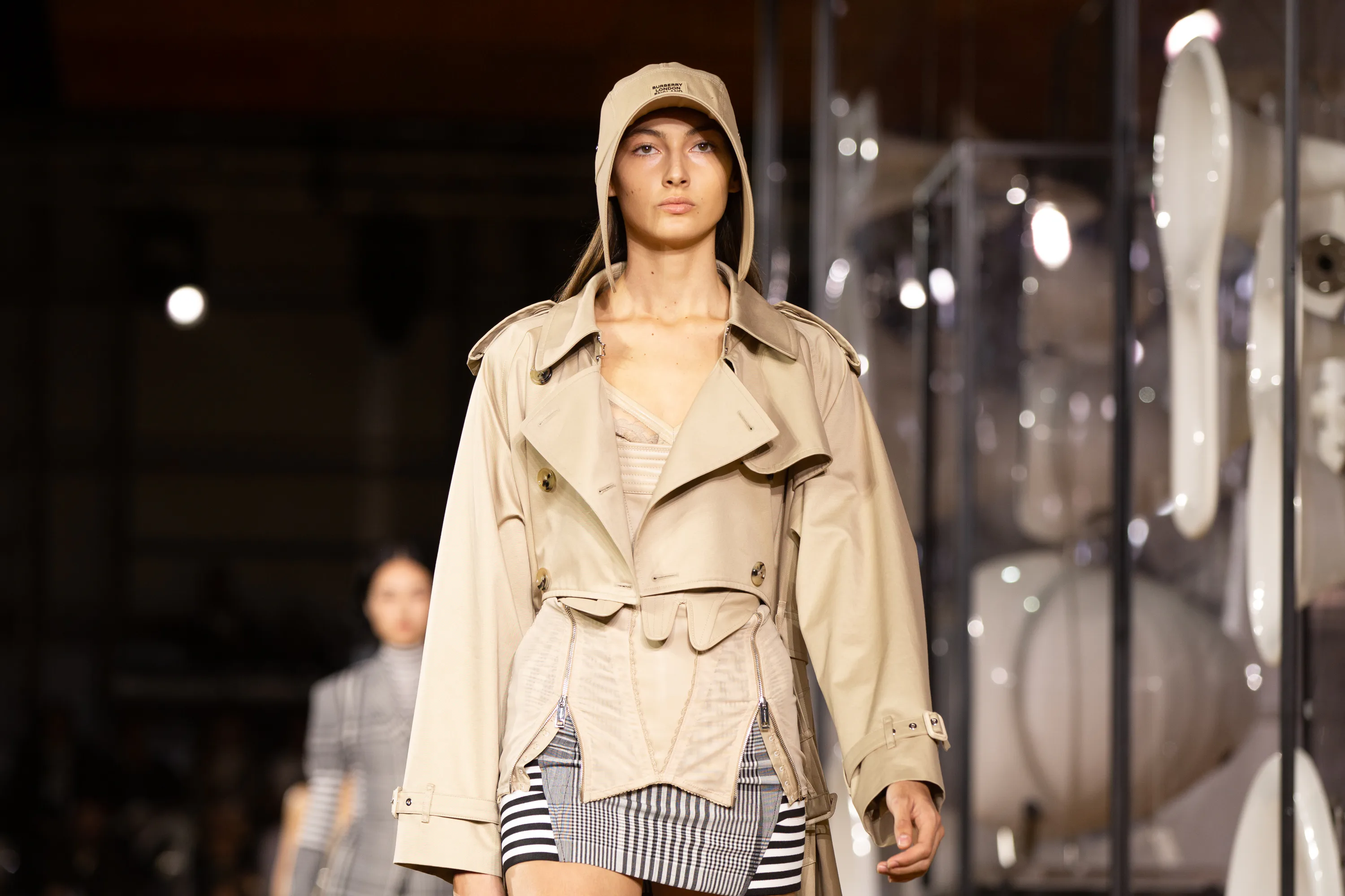 Burberry’s Spring 2020 Show Brings Out Today’s Supermodels For a ...