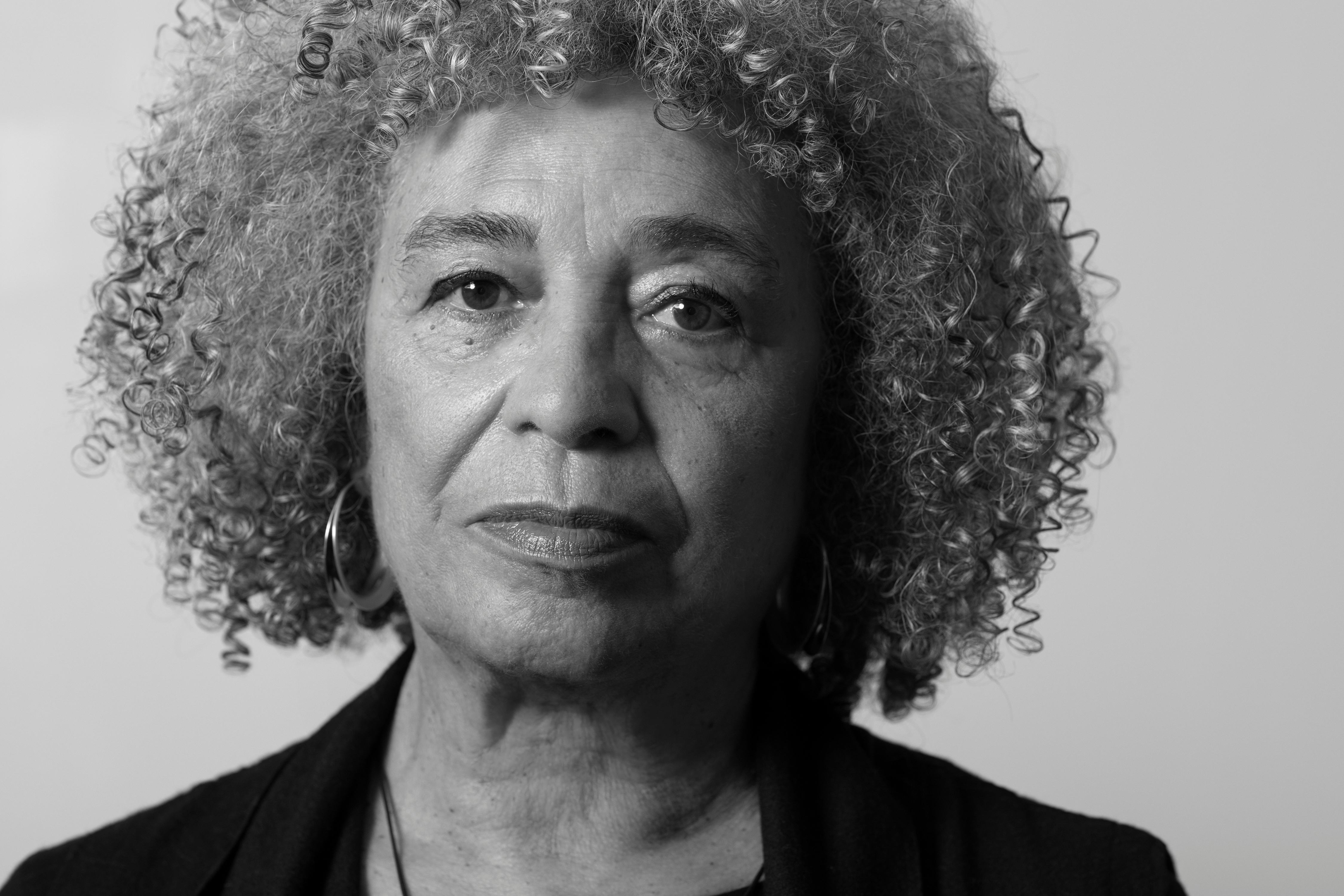 Brigitte Lacombe’s Never-Before-Seen Portraits of Joan Didion, Glenn ...