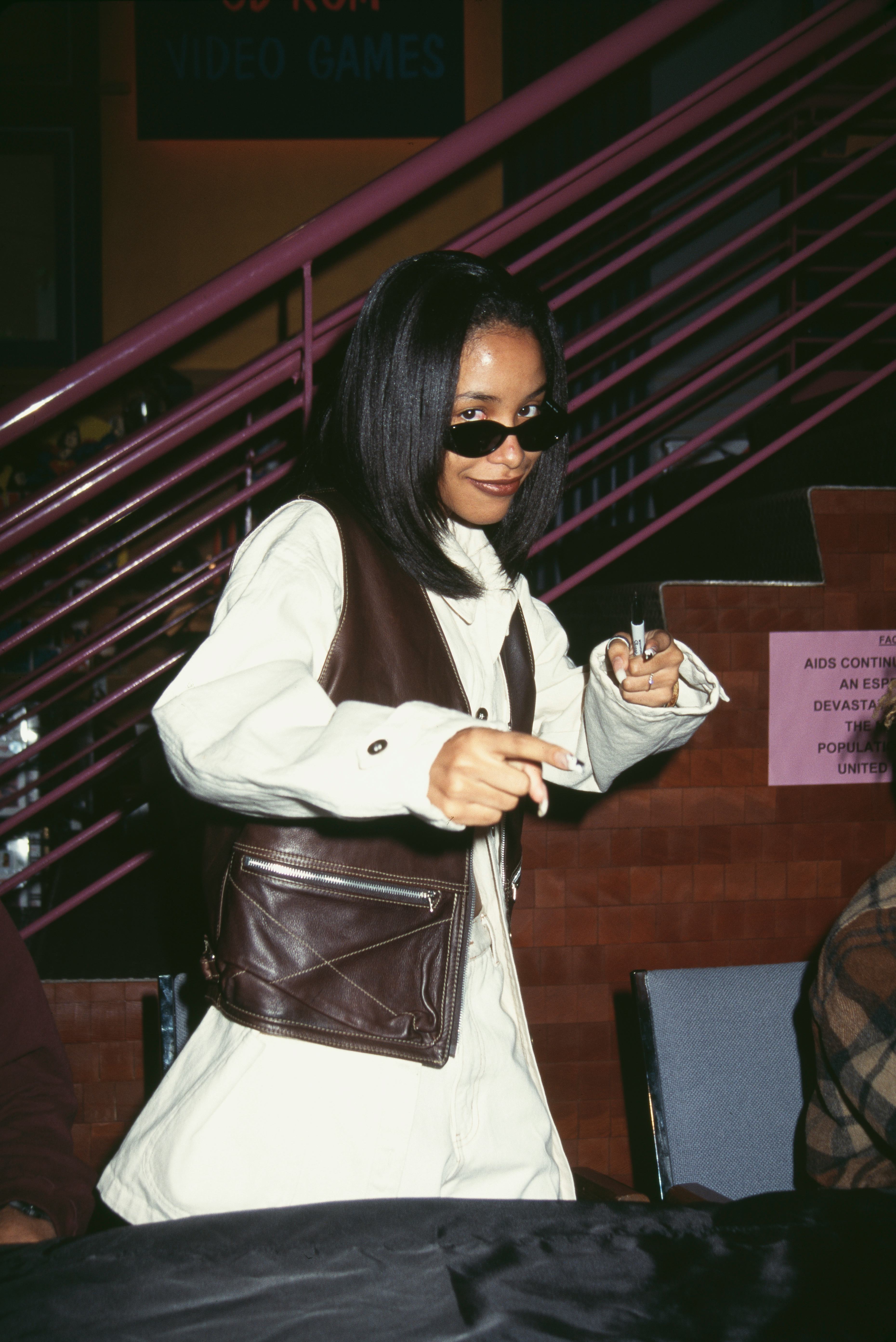 23 of Aaliyah’s Most Iconic Looks