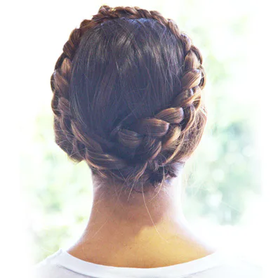 Spotlight: Get Gorgeous With A Braid Crown Hairstyle