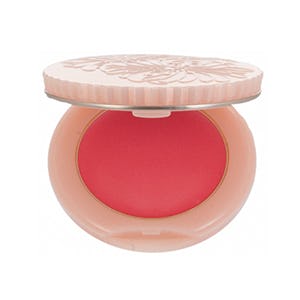 How To Apply Makeup With Your Fingers