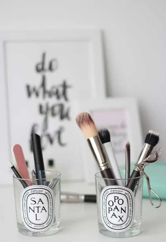 How To Organize Your Makeup Like A Fashion Girl