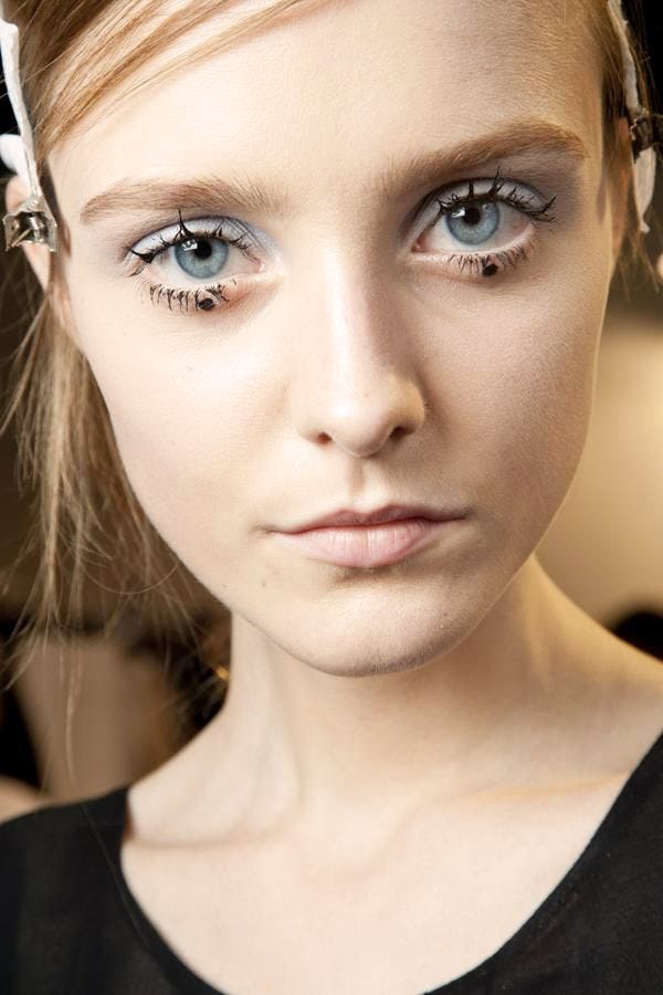 6 New (And Totally Wearable) Ways To Wear Your Eyeliner