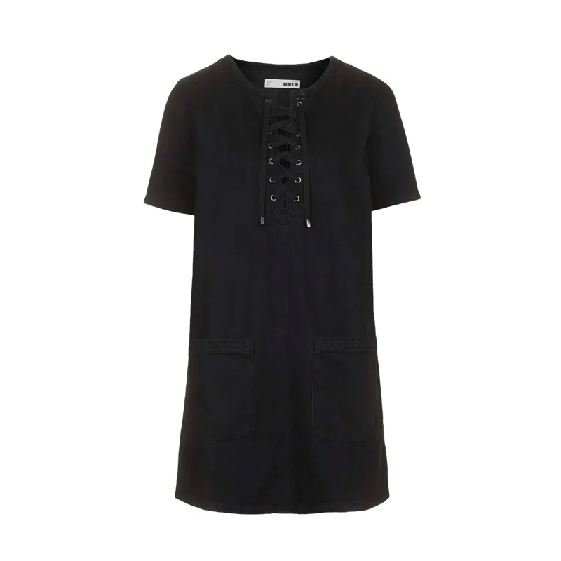 Style Dare: The Lace-Up Trend