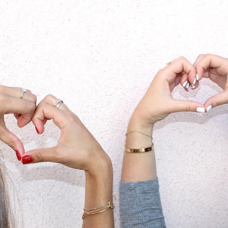 5 Ways To Multitask Through Your Manicure