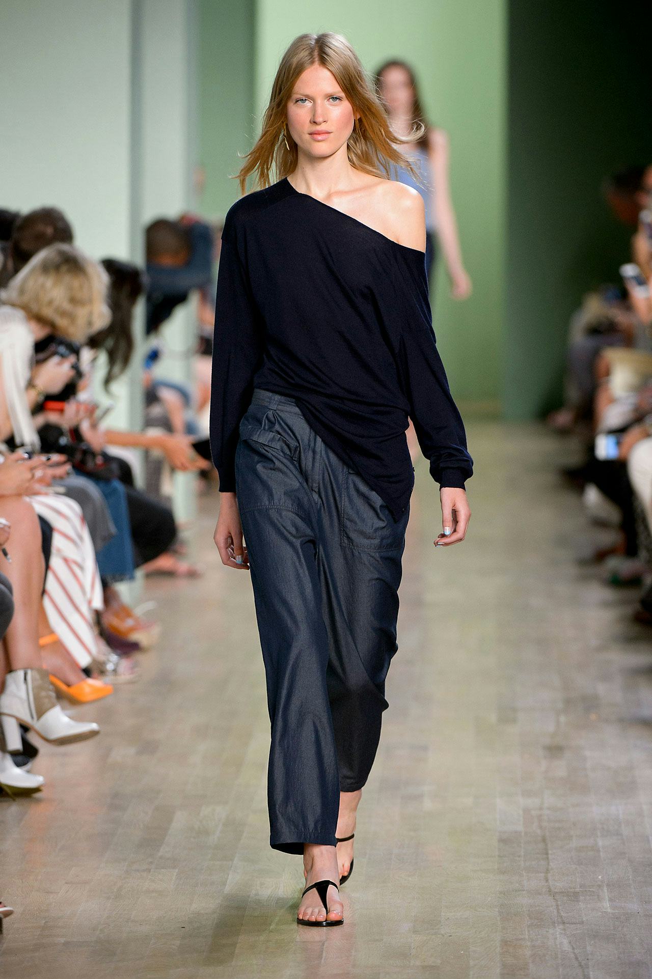 Why Exposing Your Shoulders Is Sexier Than Ever