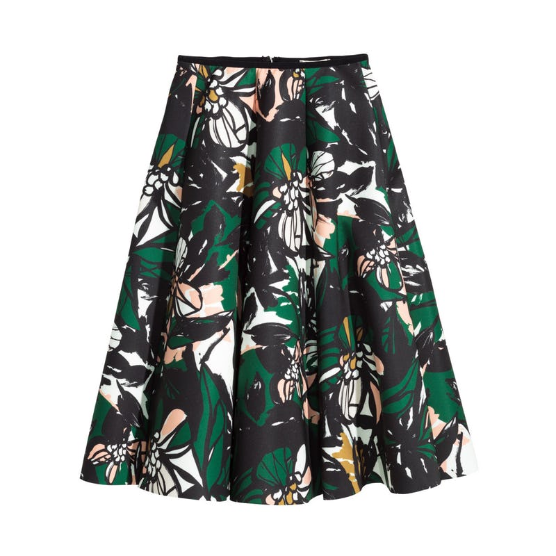 12 Items Every Successful Intern Needs In Her Closet