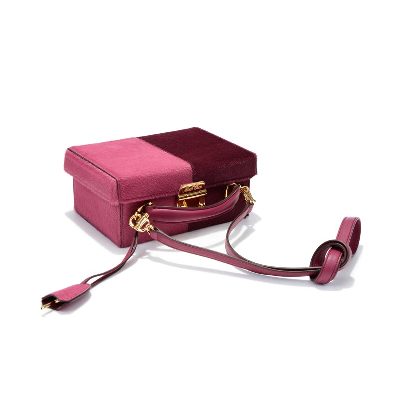 The Handbag Every Fashion Girl Owns Right Now