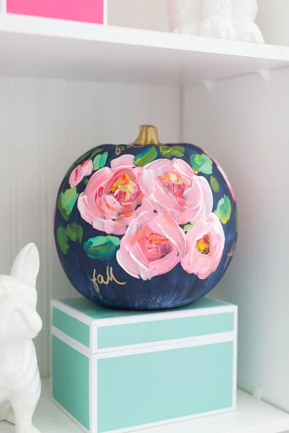 14 Chic Ways To Dress Up Your Pumpkin This Halloween