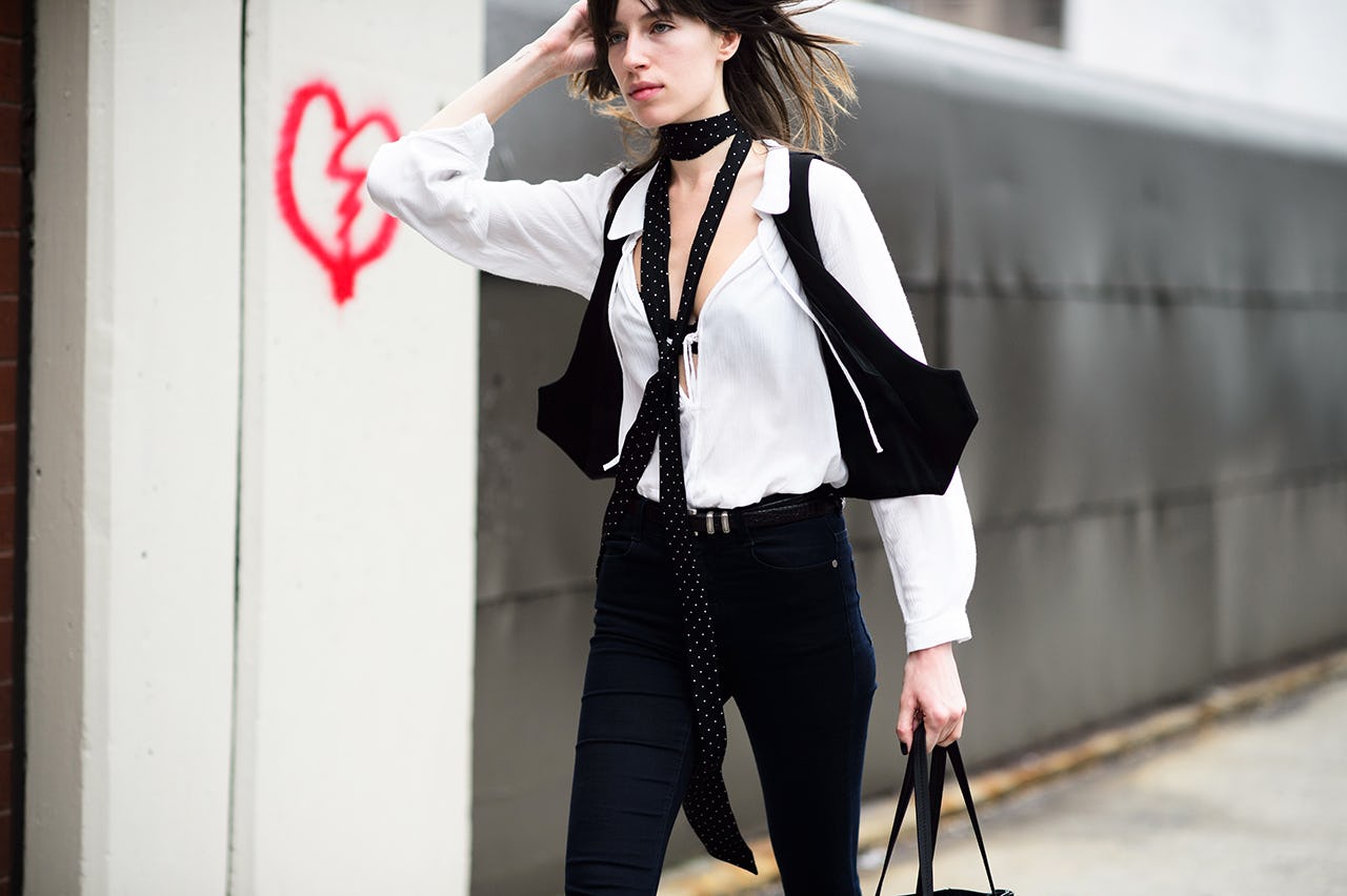 How To Pull Off A Skinny Scarf