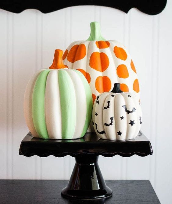 14 Chic Ways To Dress Up Your Pumpkin This Halloween