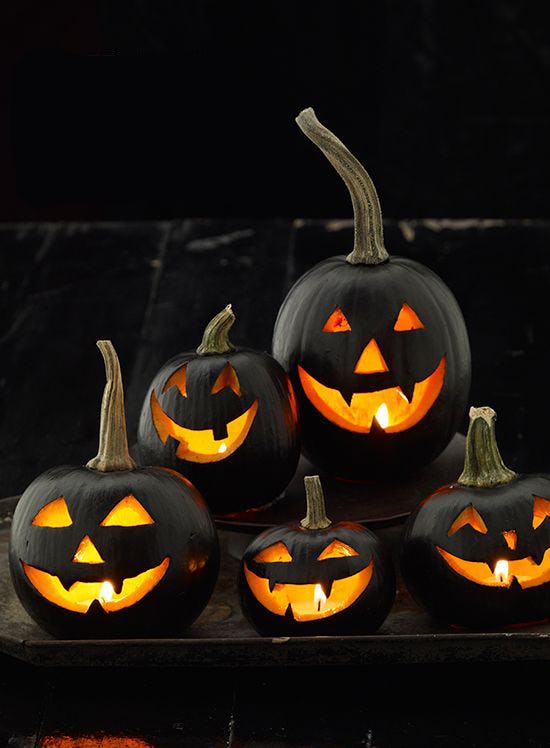 14 Chic Ways To Dress Up Your Pumpkin This Halloween