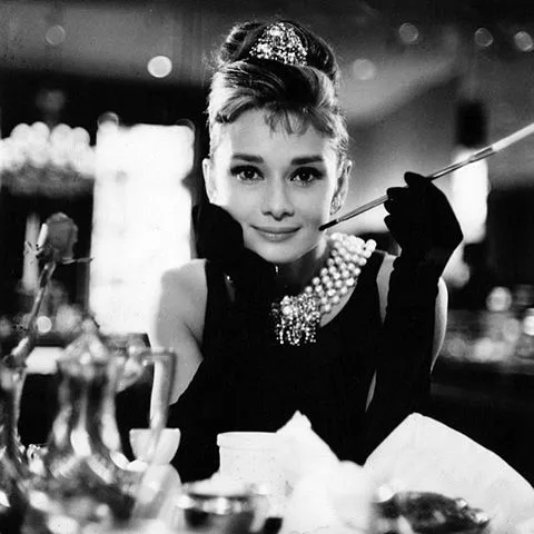 The 6 Cult-Classic Films Every Fashion Girl Should See