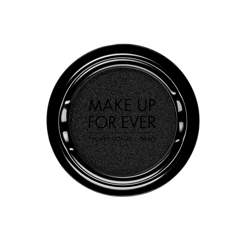 Why the Smoky Eye Is Making A Major Comeback