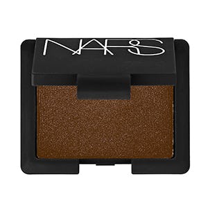 The Best Eye Shadow Color For Your Skin Tone