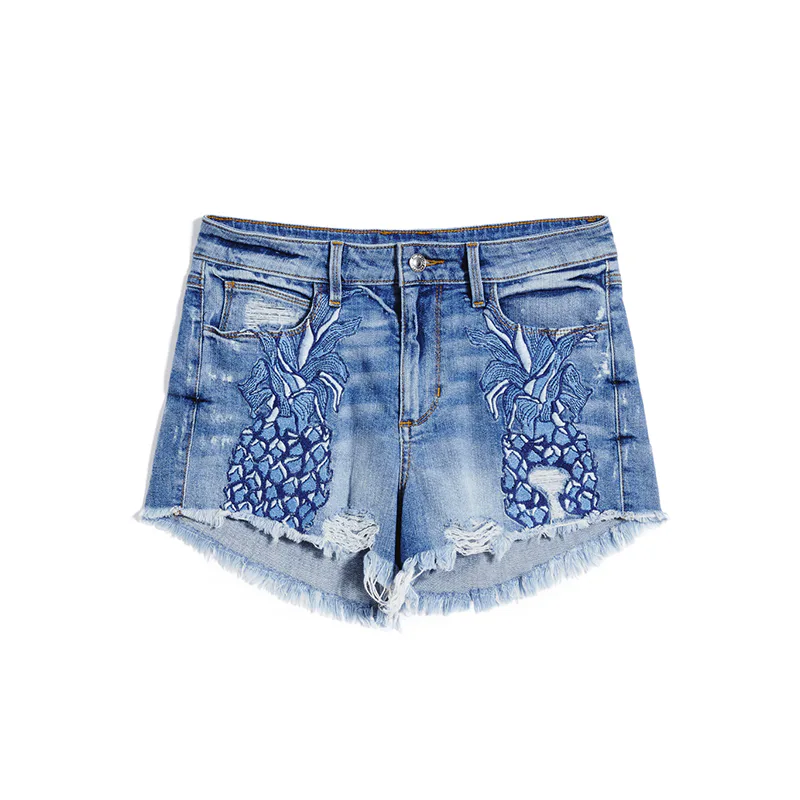 Cool-Girl Jean Shorts That Are Anything But Basic