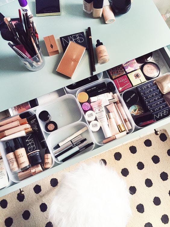 How To Organize Your Vanity Like A Beauty Junkie