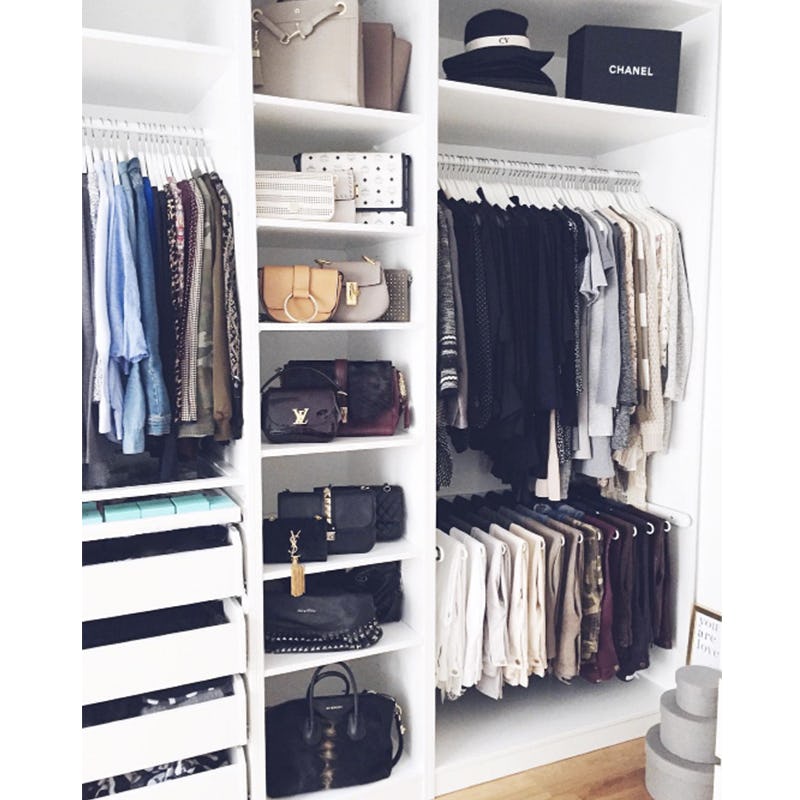 5 Steps To Cleaning Out Your Closet For Fall
