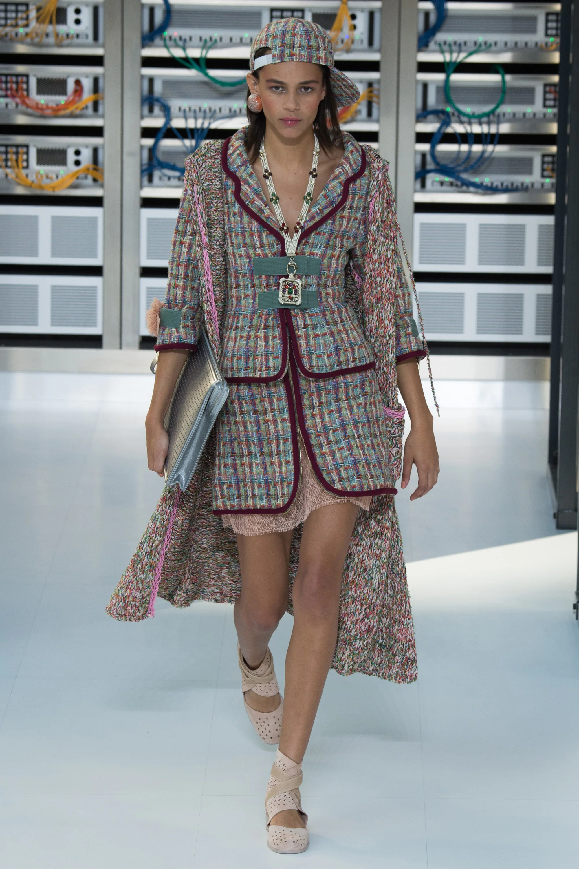 Chanel’s Spring ’17 Show Had Robot Heads And Side Ponytails, And It Was ...