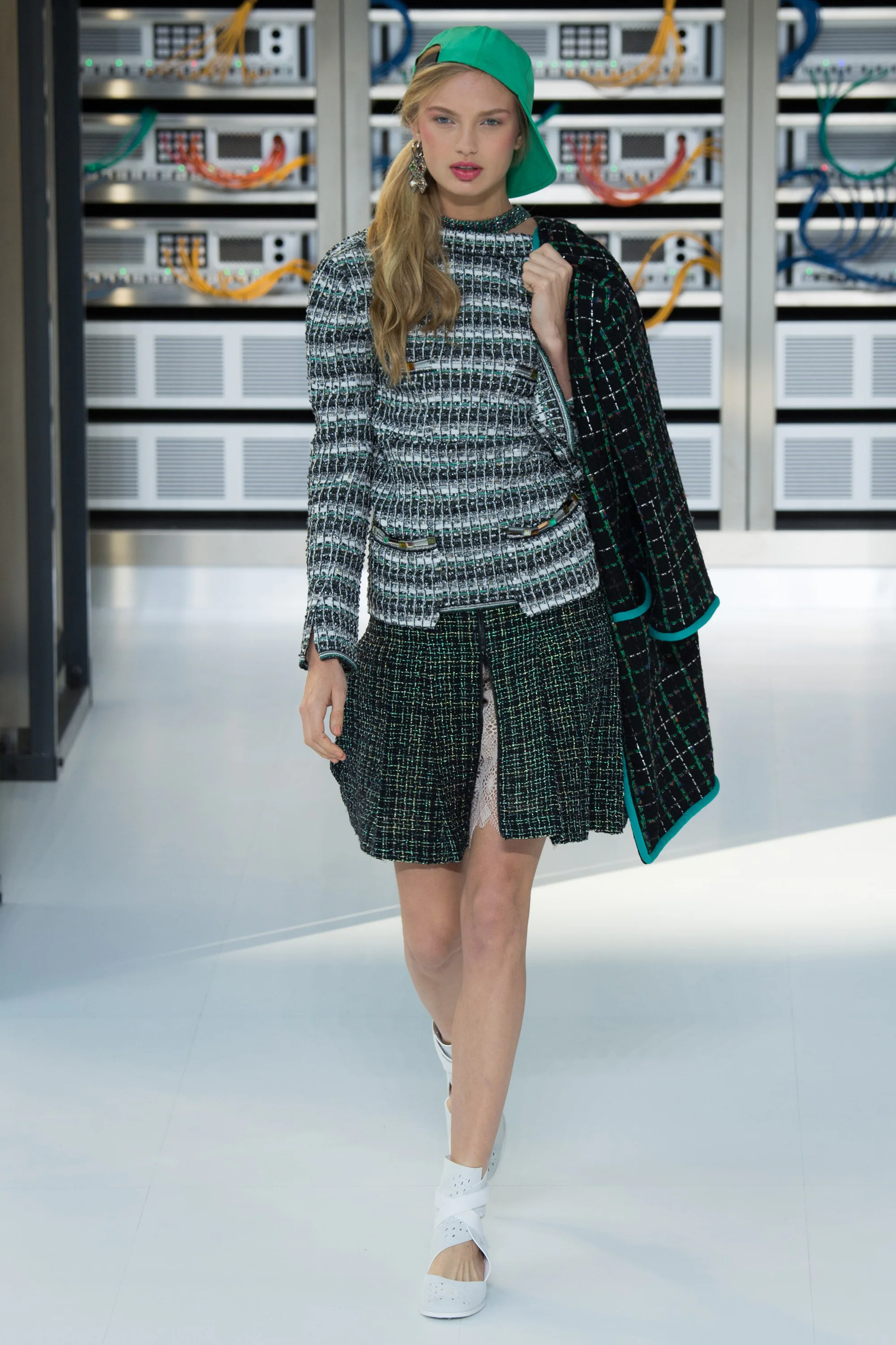 Chanel’s Spring ’17 Show Had Robot Heads And Side Ponytails, And It Was ...