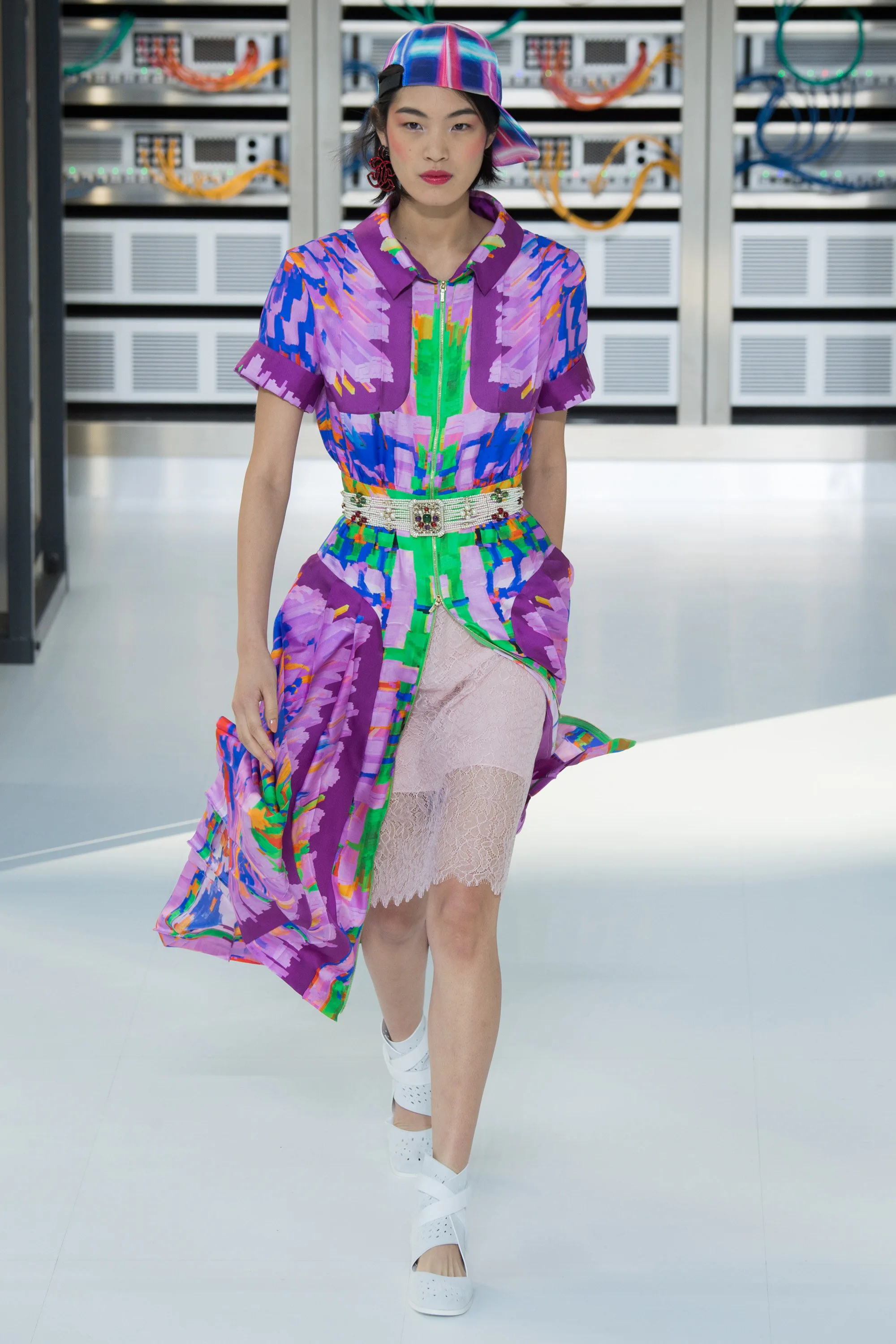 Chanel’s Spring ’17 Show Had Robot Heads And Side Ponytails, And It Was ...