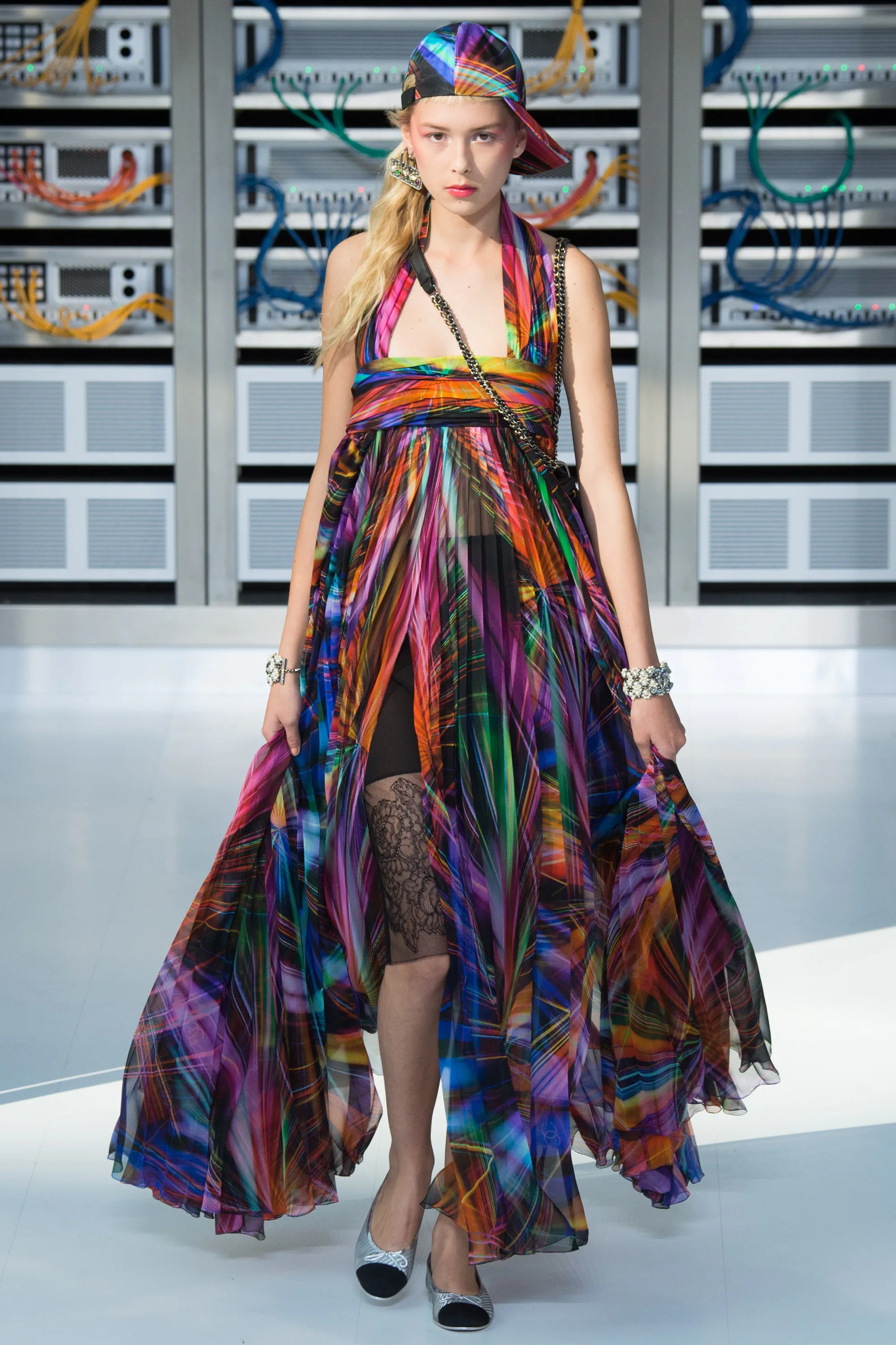 Chanel’s Spring ’17 Show Had Robot Heads And Side Ponytails, And It Was ...