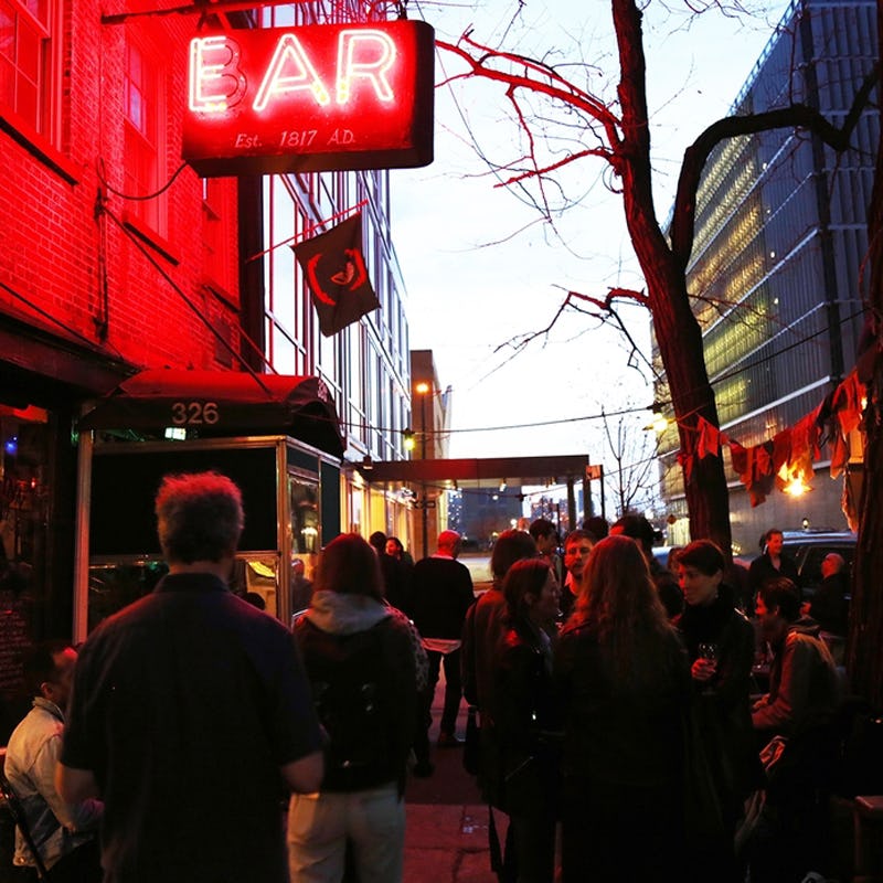 The 8 Best Bars For Unwinding During NYFW