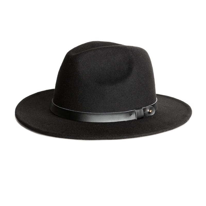 How Kate Moss Reimagines Her Signature Style For Fall