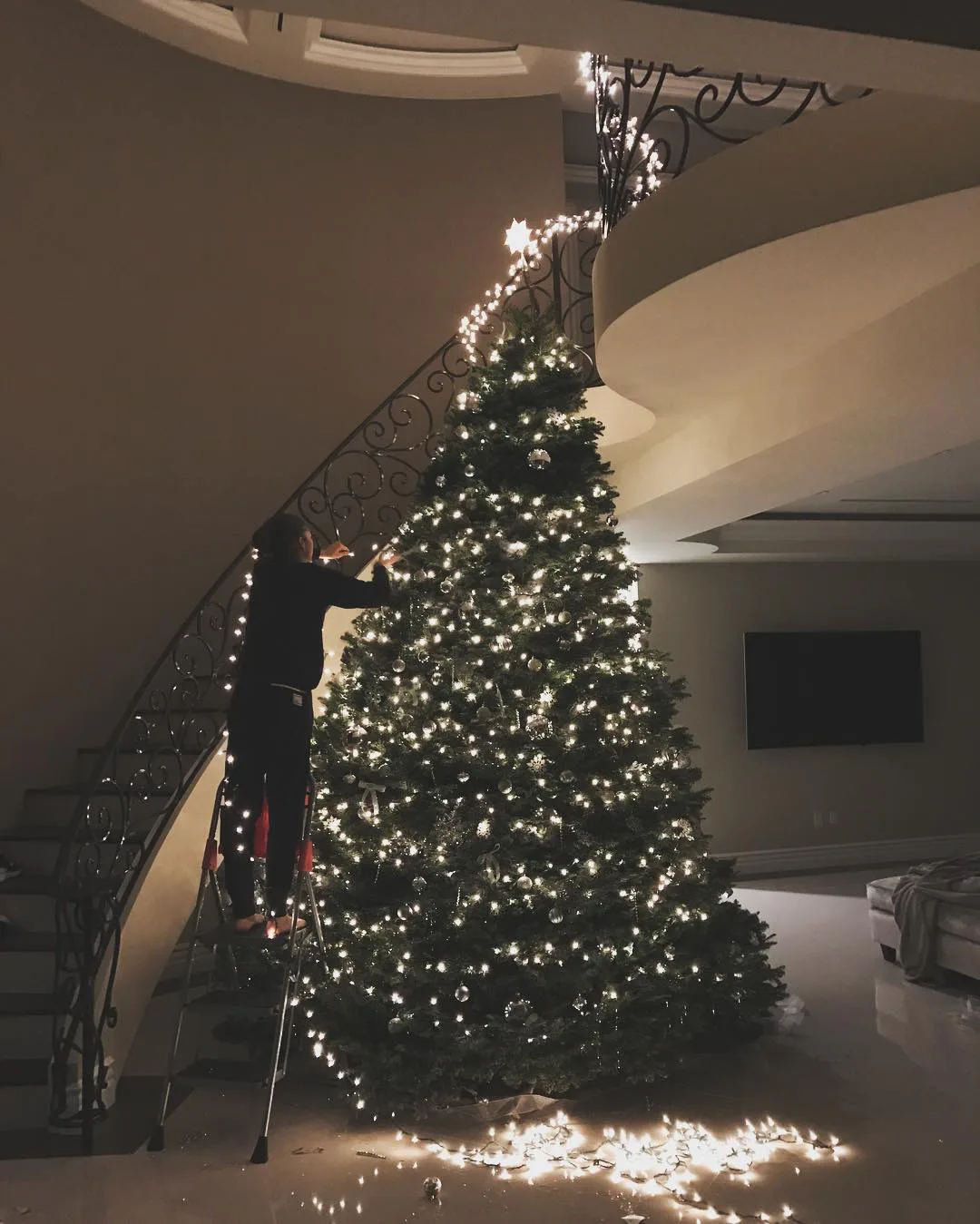 Here Are This Year’s Best Celebrity Christmas Instagrams