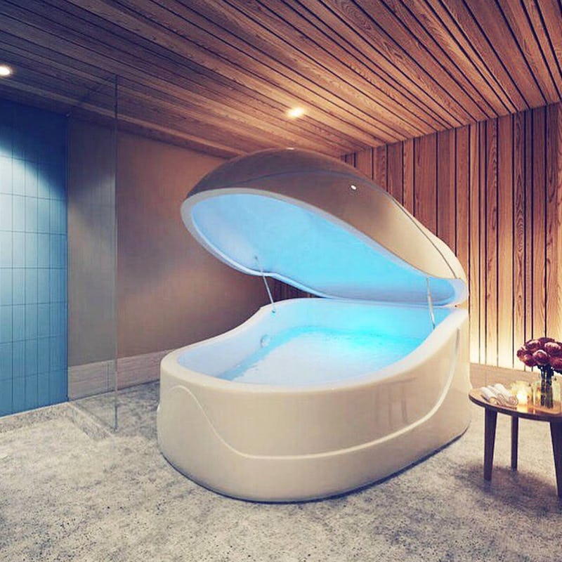 Model Jessica Hart Shares Her Beauty Rules