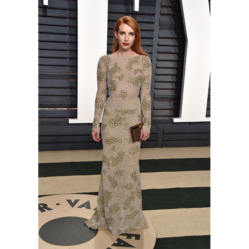 Emma Roberts’ Outfit Is Perfect For The Not-Quite-Fall Weather