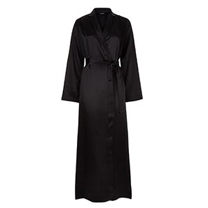 Emma Watson’s Glam Outfit Is Perfect For Nights When You Actually Want ...