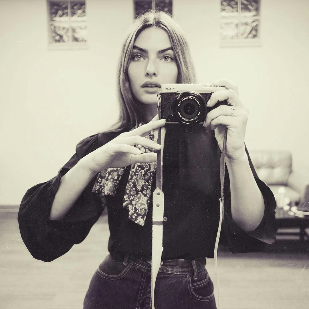 Watch This To Take The Best Selfies On Instagram