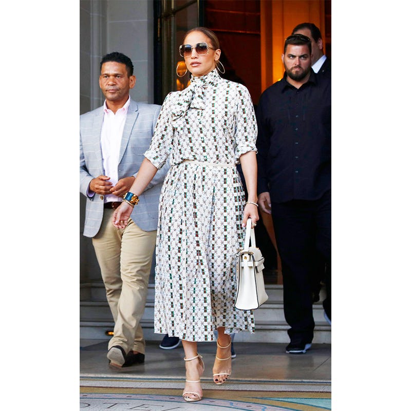 J.Lo’s On-Trend Fall Outfit Is So Easy For Women Over 40