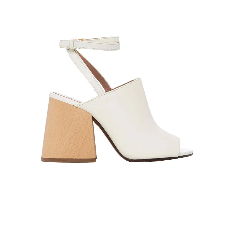 Seriously Stunning Sandals That Will Make Your Outfit