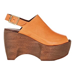 Leave It To Sarah Jessica Parker To Make This Ugly Shoe Incredibly Chic