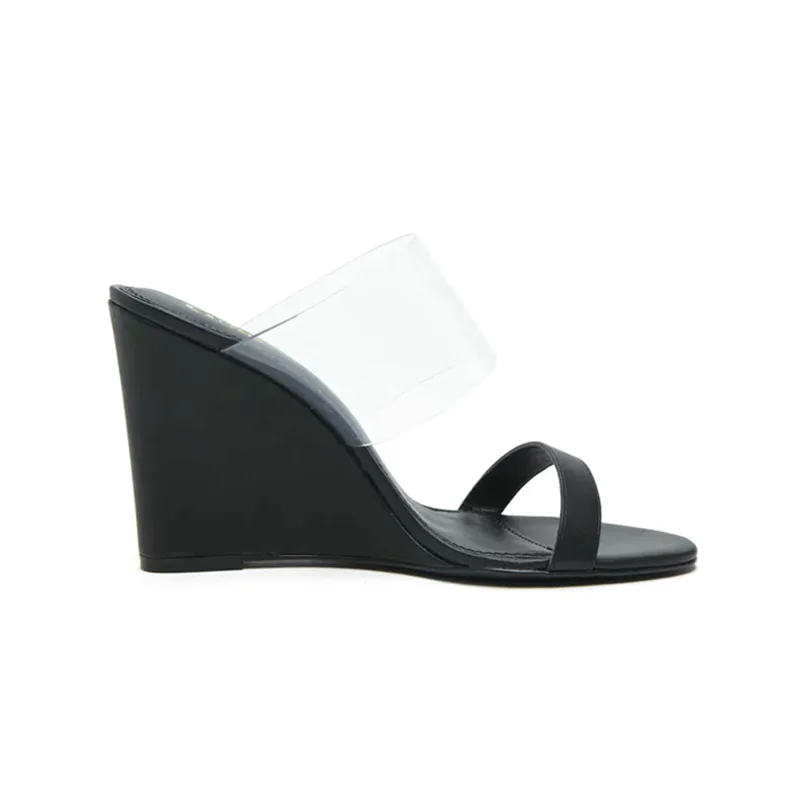 Your Summer Wardrobe Is Missing This Piece