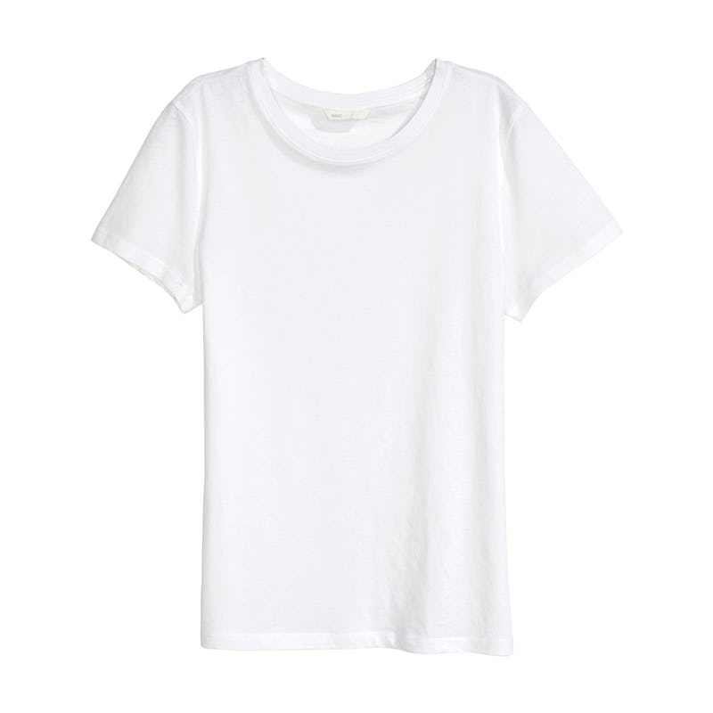 15 New Ways To Wear Your White Tee