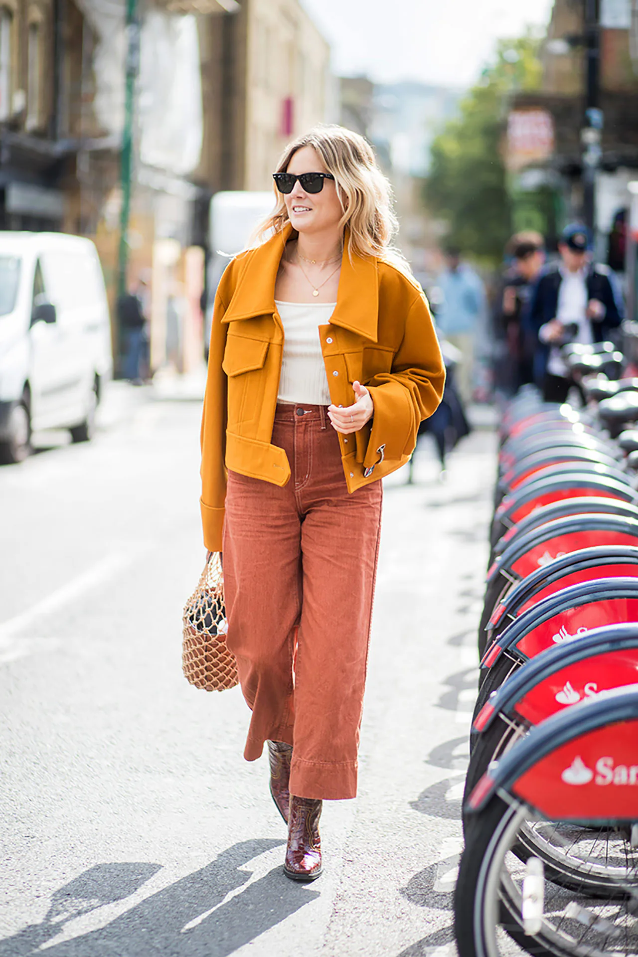 British Girls Are Obsessed With This Fall Trend