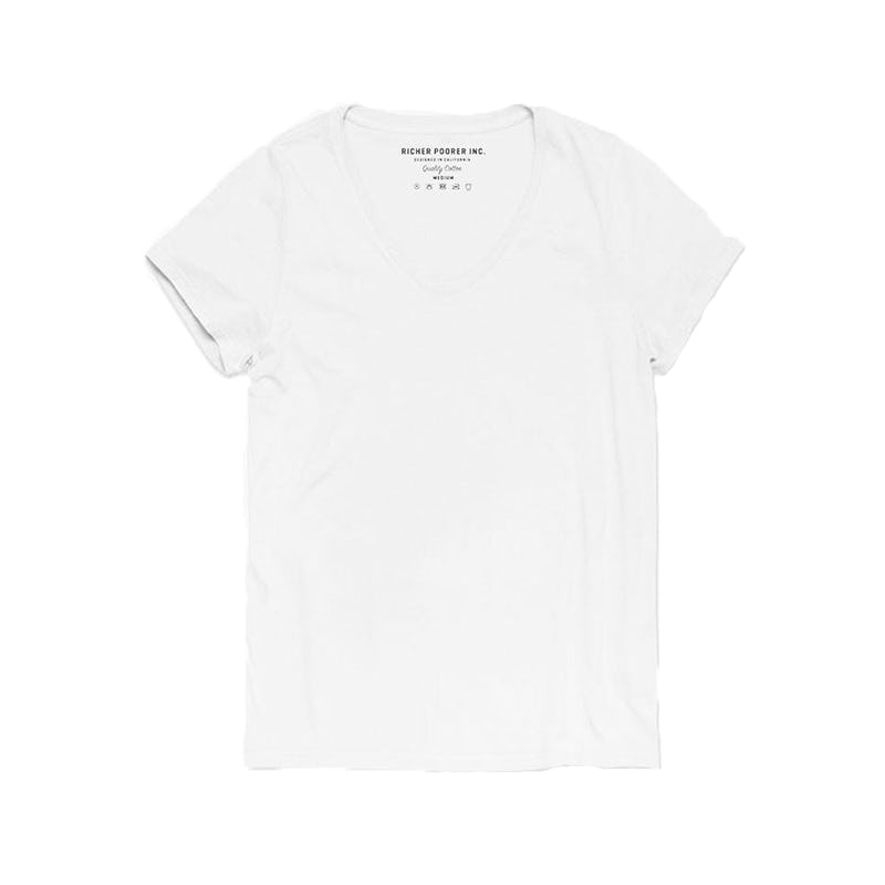 15 New Ways To Wear Your White Tee