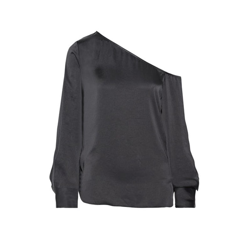 THIS Is The New Off-The-Shoulder Trend