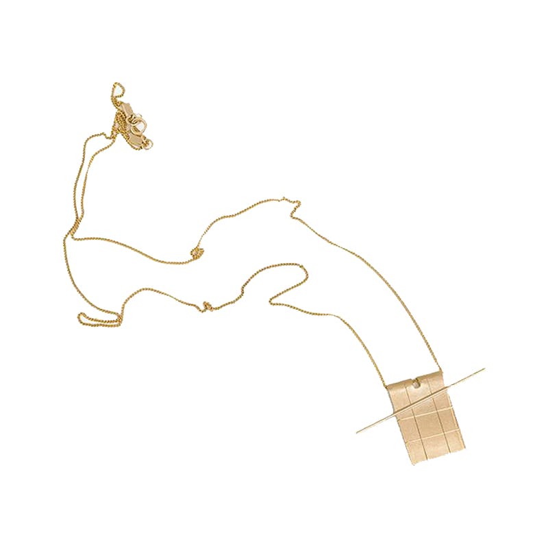 The One Piece Of Jewelry Every Fashion Girl Is Wearing