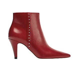 10 Red Boots That Are So Chic And Won’t Cost You More Than $175