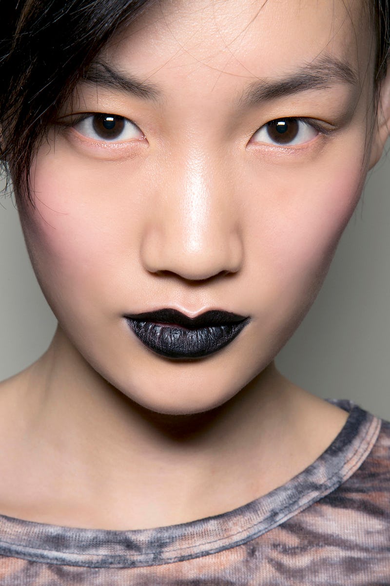 This Lipstick Trend Is Surprisingly Flattering On Everyone
