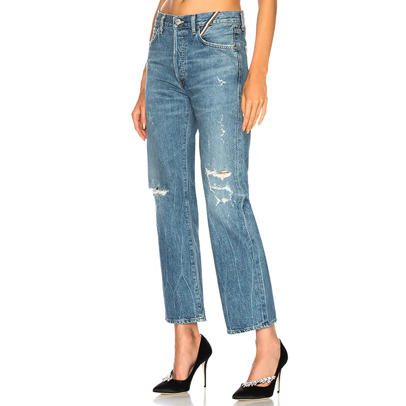 The Denim Brand Every It Girl Is Wearing Right Now