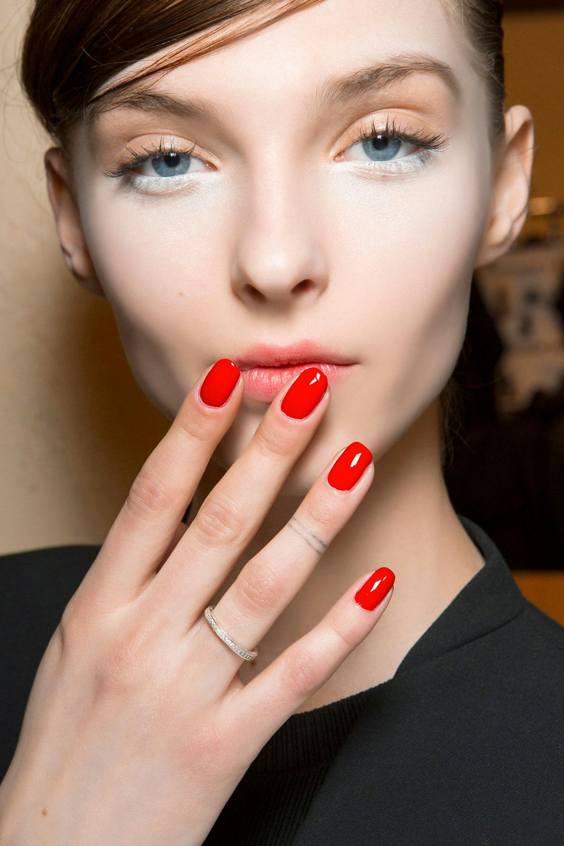 9 Gorgeous Manicures To Try On Your Next Date