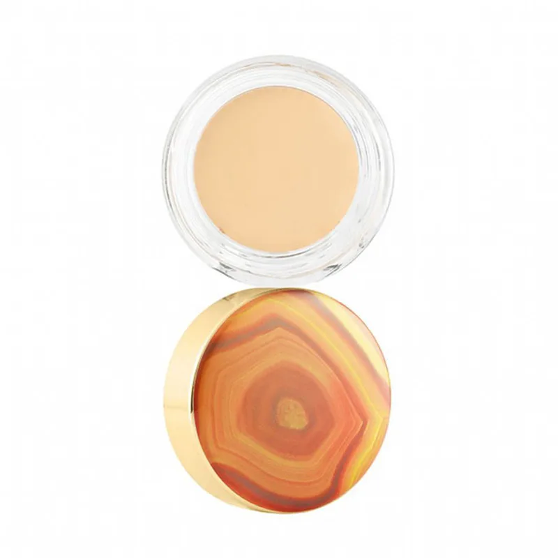 5 Easy Steps To A Smoldering Smoky Eye