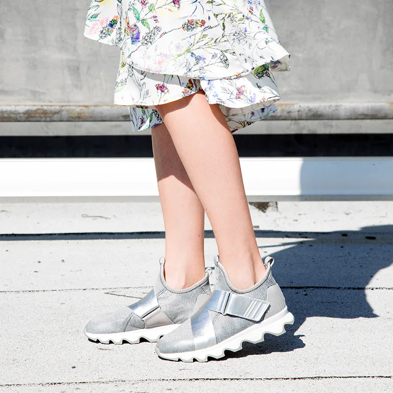3 Ways To Style Sneakers Like A Fashion Editor