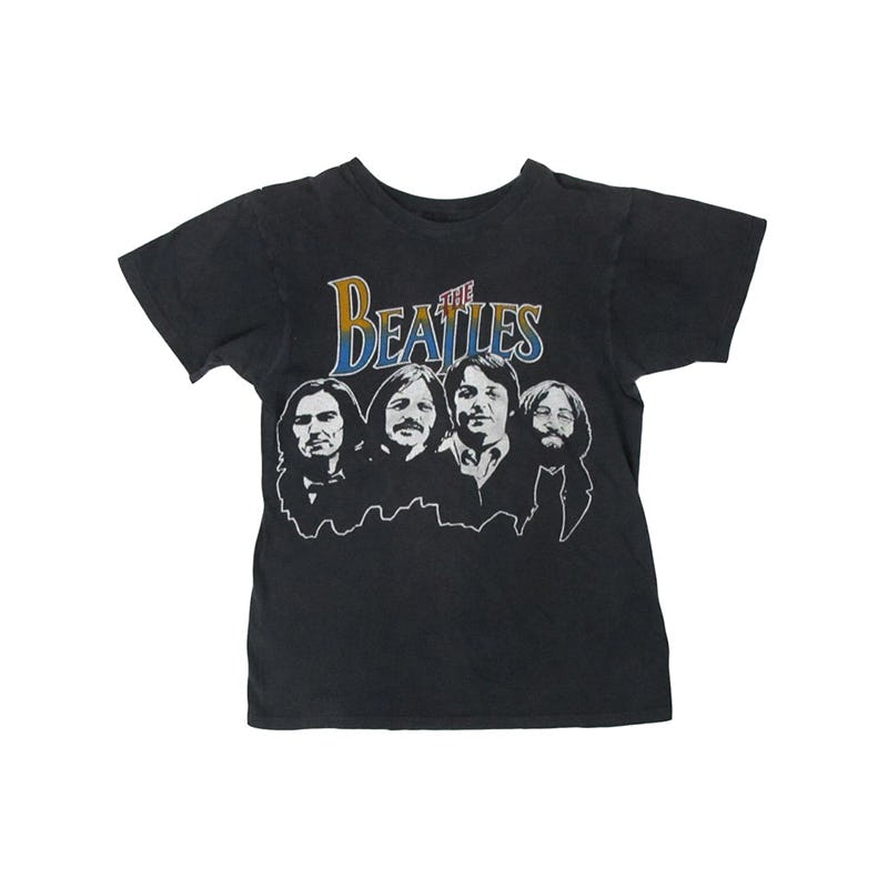 How To Make A Graphic Tee Look Polished, According To The Pros